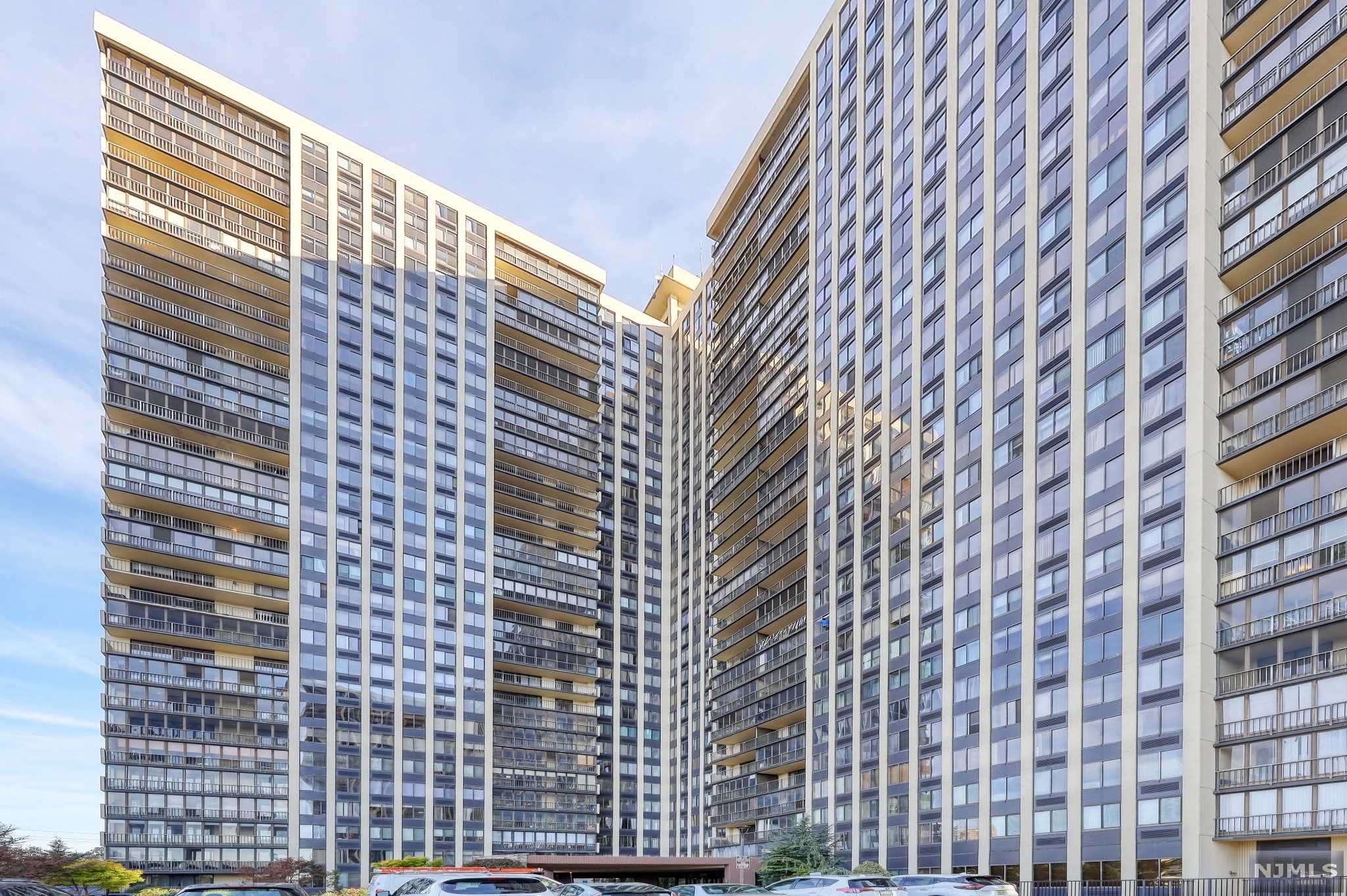 MLS Number 21042469 - 2 bed,2 bath, Condo/Coop/Townhouse Property for ...