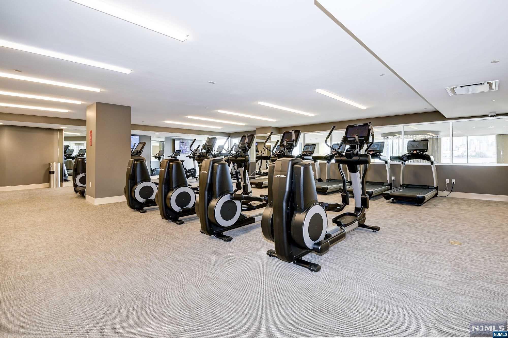 9 Ave At Port Imperial 823 West New York NJ 07093 | Leased