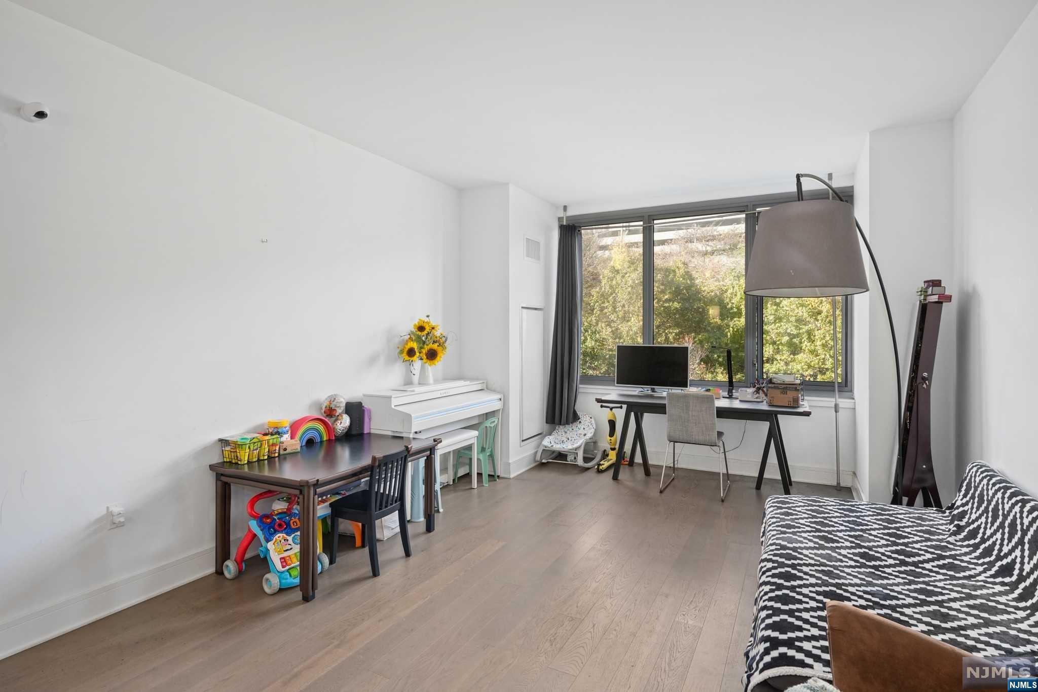 9 Ave At Port Imperial 823 West New York NJ 07093 | Leased