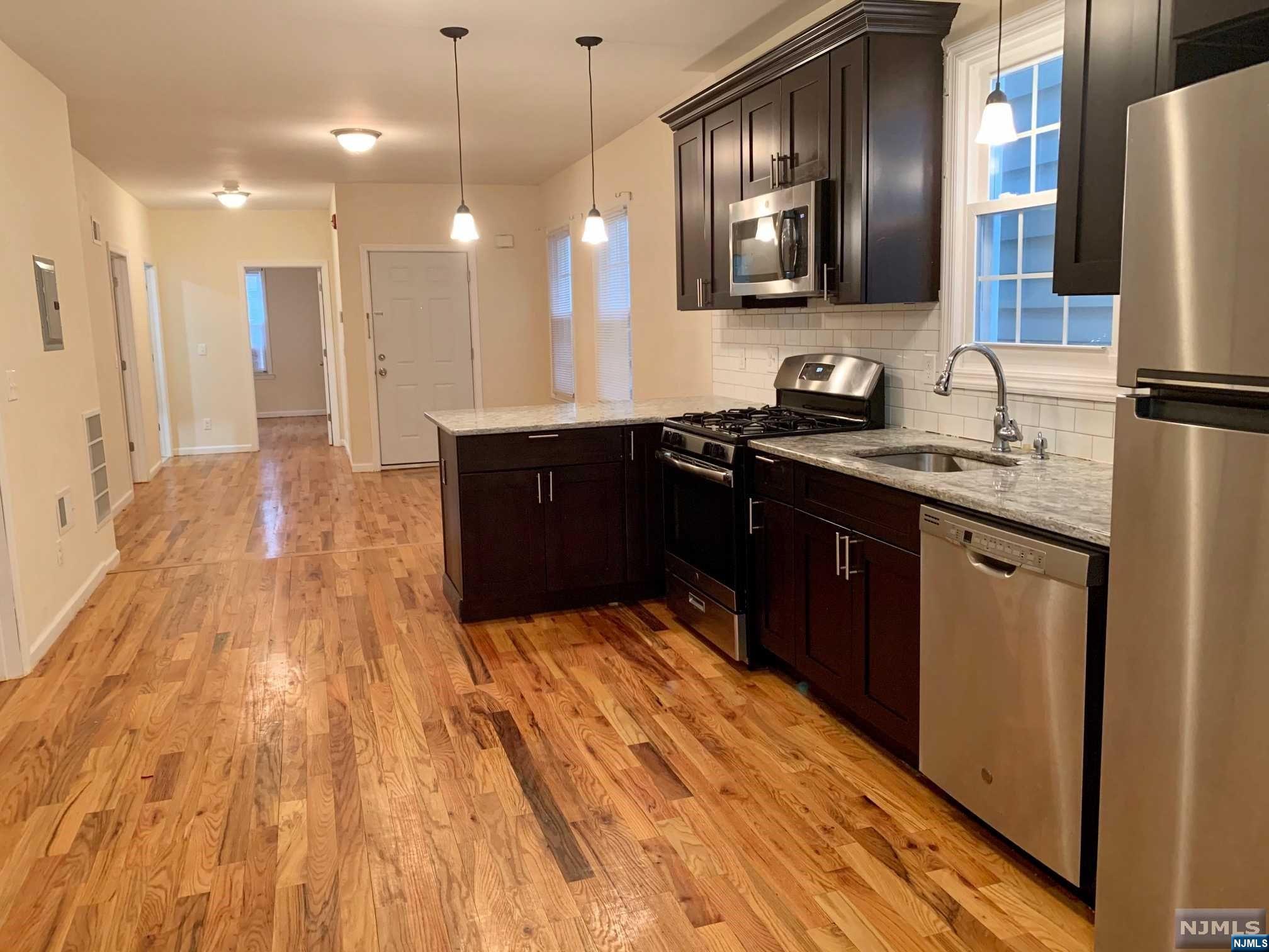 216 Hamilton 2 Harrison NJ 07029 | Leased