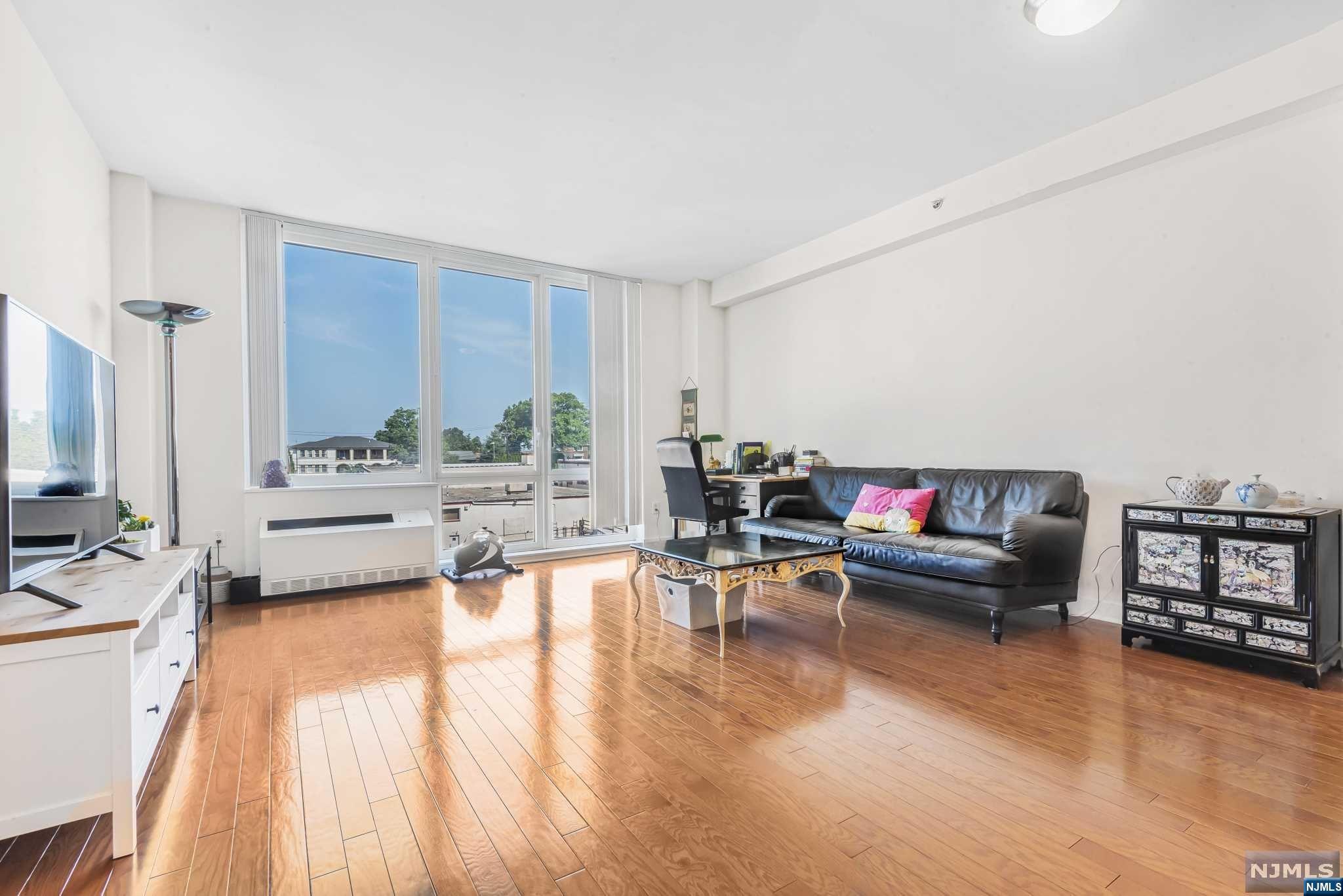 600 12th 505 Palisades Park NJ 07650 | Leased