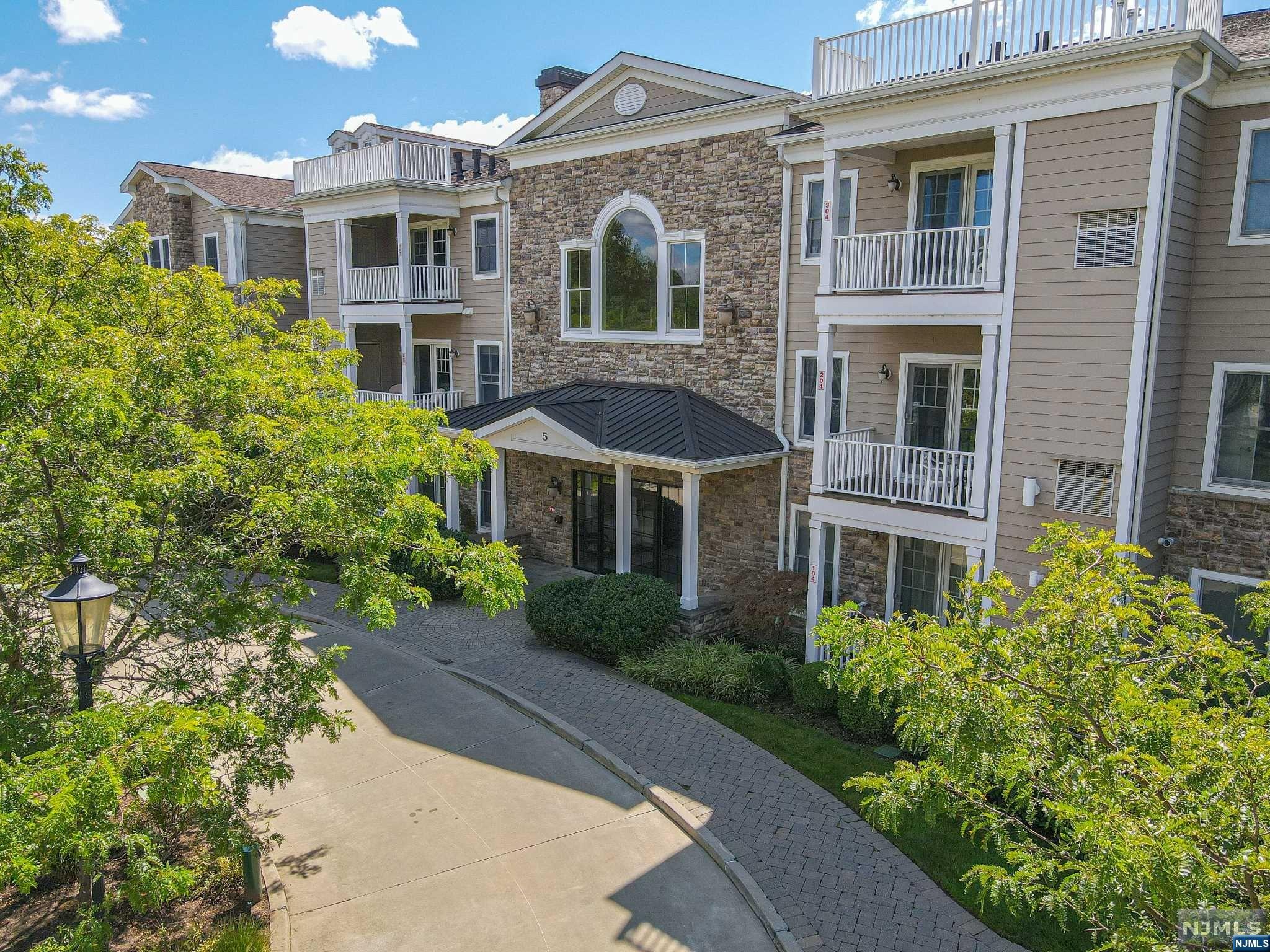 MLS Number 23030465 - 2 bed,2 bath, Condo/Coop/Townhouse Property for ...