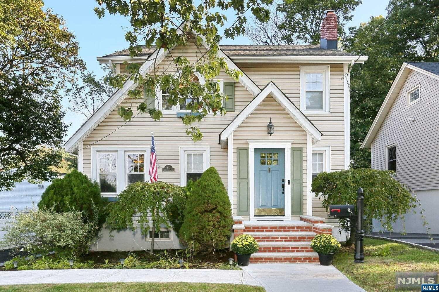 MLS Number 23031662 - 3 bed,1 bath, Residential Property for $685,000 ...