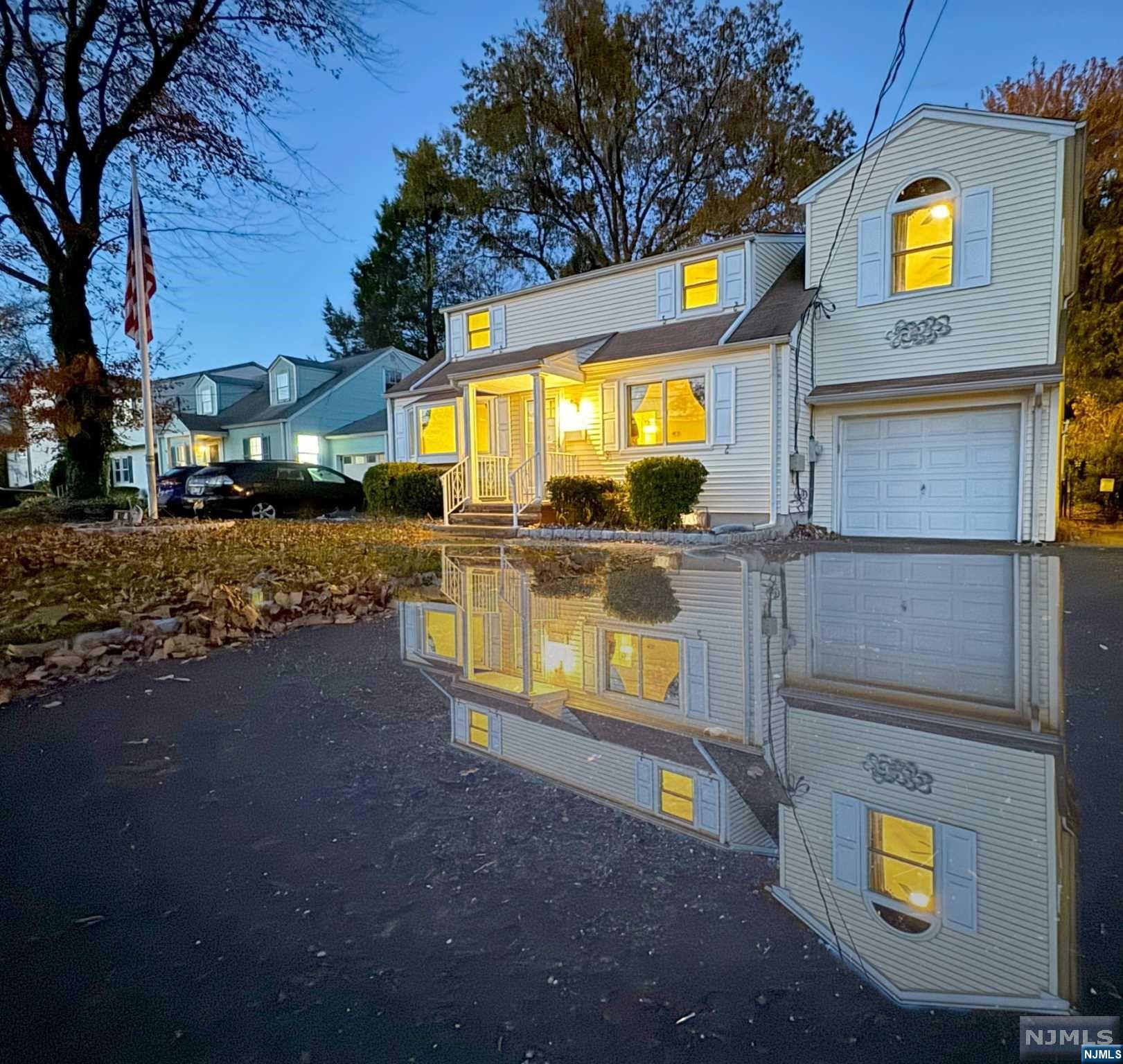 MLS Number 23035129 - 3 bed,2 bath, Residential Property for $575,000 ...