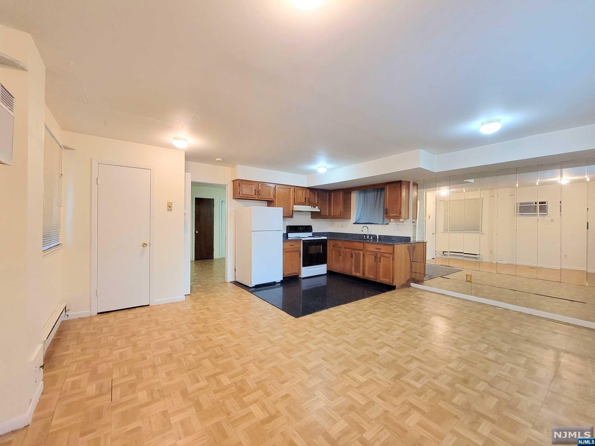 20 Franklin G Harrison NJ 07029 | Leased