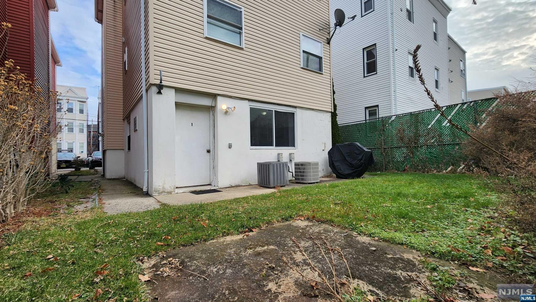 20 Franklin G Harrison NJ 07029 | Leased