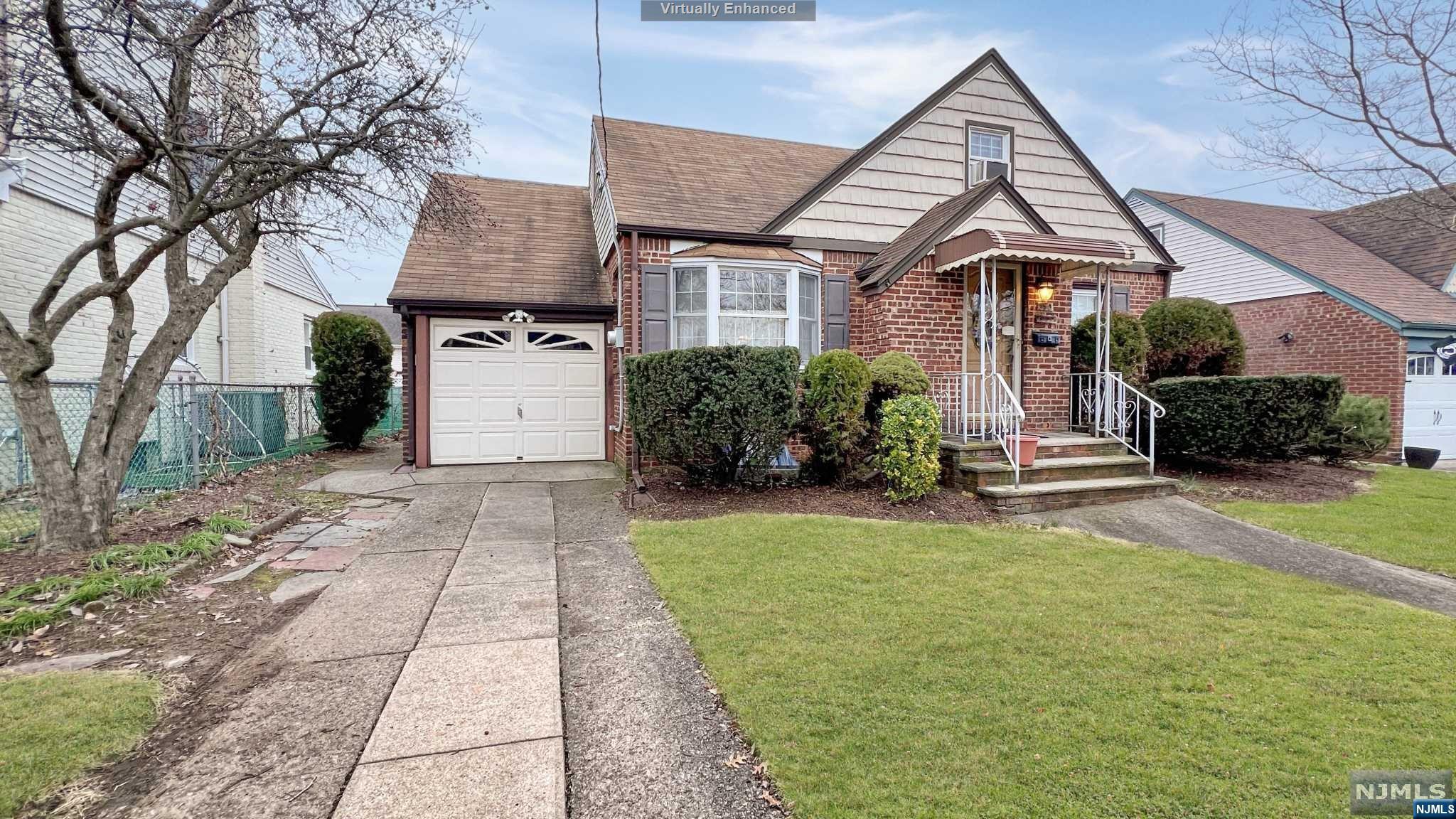 MLS Number 24000410 - 3 bed,1 bath, Residential Property for $425,000 ...