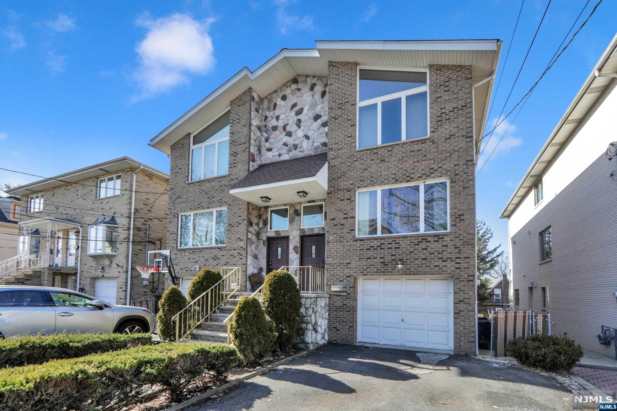 MLS Number 24005492 - 3 bed,3 bath, Rentals-Residential Property for ...