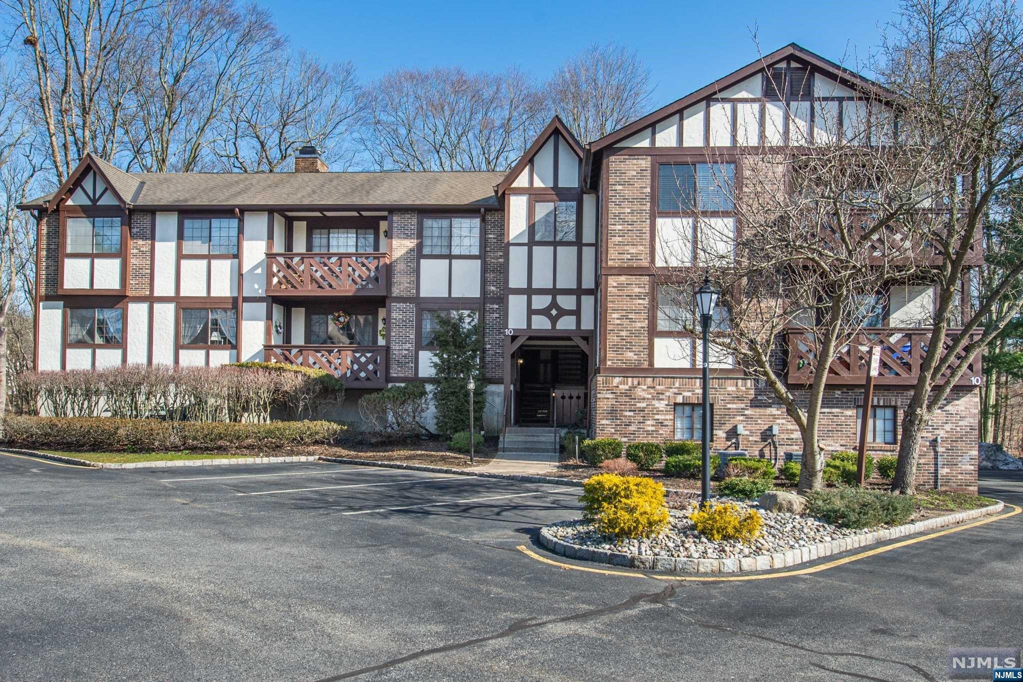 MLS Number 24006253 - 2 bed,1 bath, Condo/Coop/Townhouse Property for ...