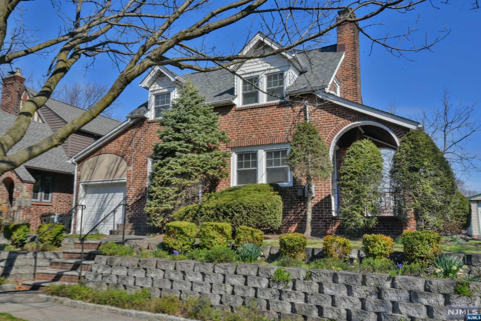 MLS Number 24008684 - 3 bed,1 bath, Residential Property for $475,000 ...