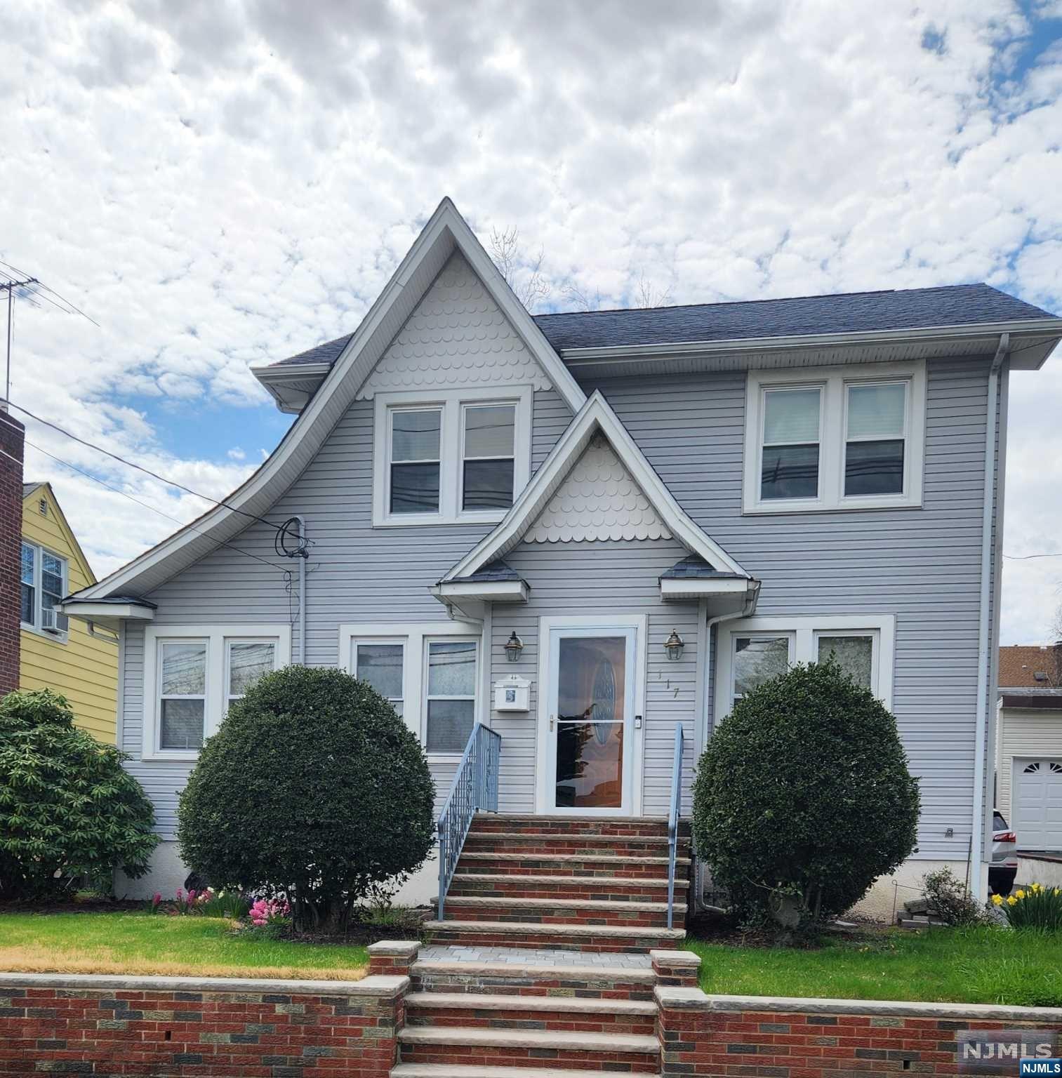 MLS Number 24011457 - 4 bed,1 bath, Residential Property for $499,000 ...
