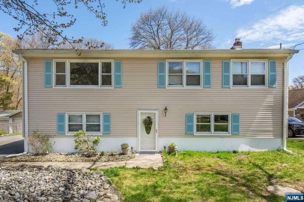 MLS Number 24012629 - 3 bed,1 bath, Residential Property for $417,000 ...