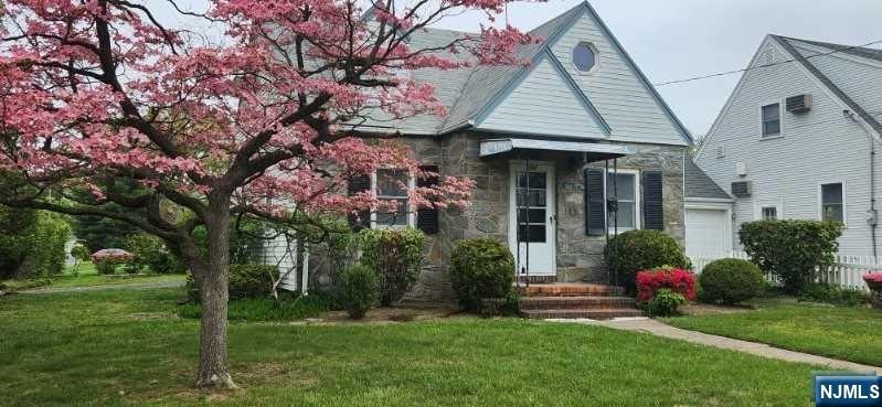 MLS Number 24012946 - 4 bed,1 bath, Residential Property for $469,000 ...