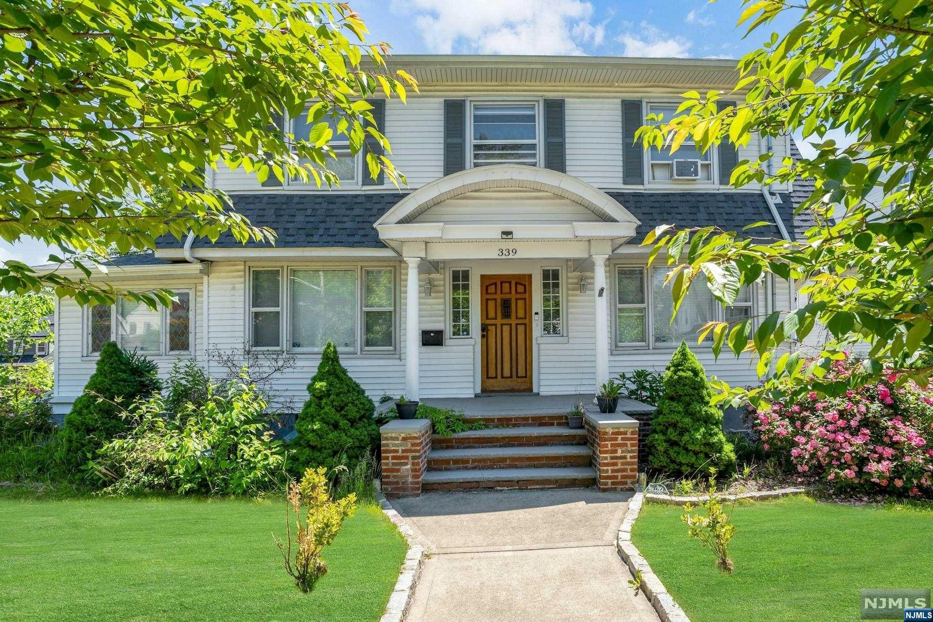 MLS Number 24016318 - 6 bed,4 bath, Residential Property for $680,000 ...