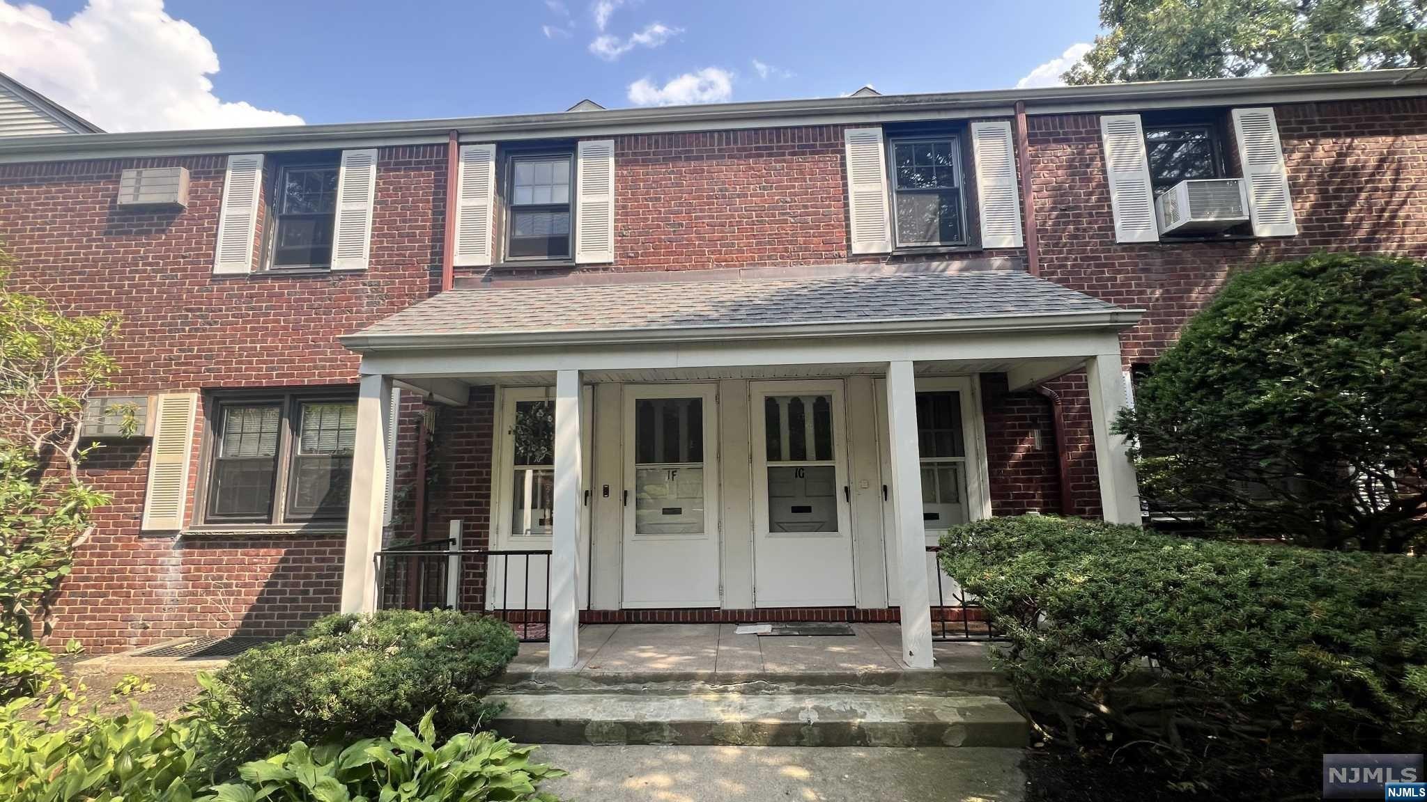 MLS Number 24017583 - 1 bed,1 bath, Rentals-Residential Property for ...