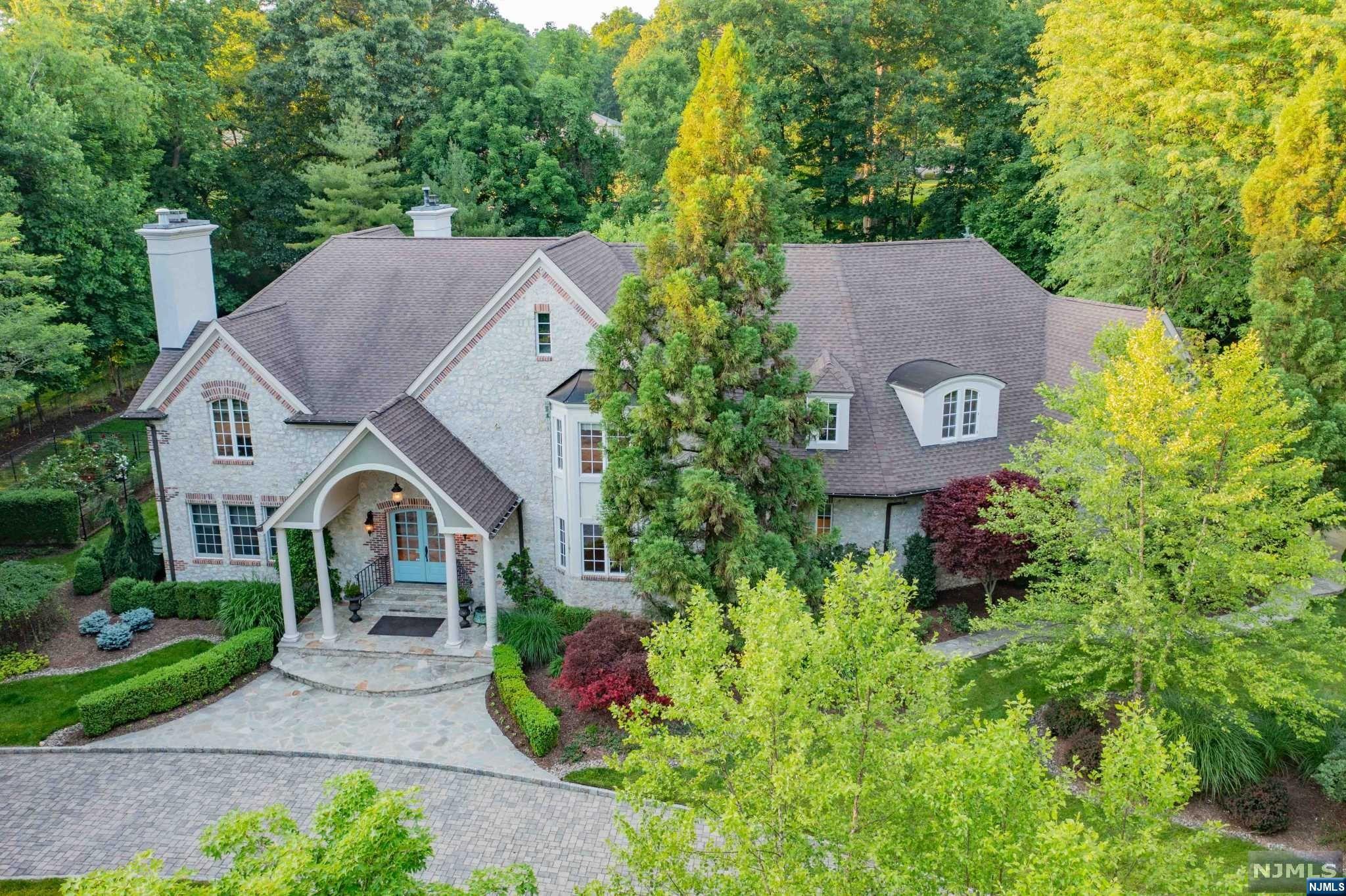 MLS Number 24017975 - 6 bed,4 bath, Residential Property for $2,250,000 ...