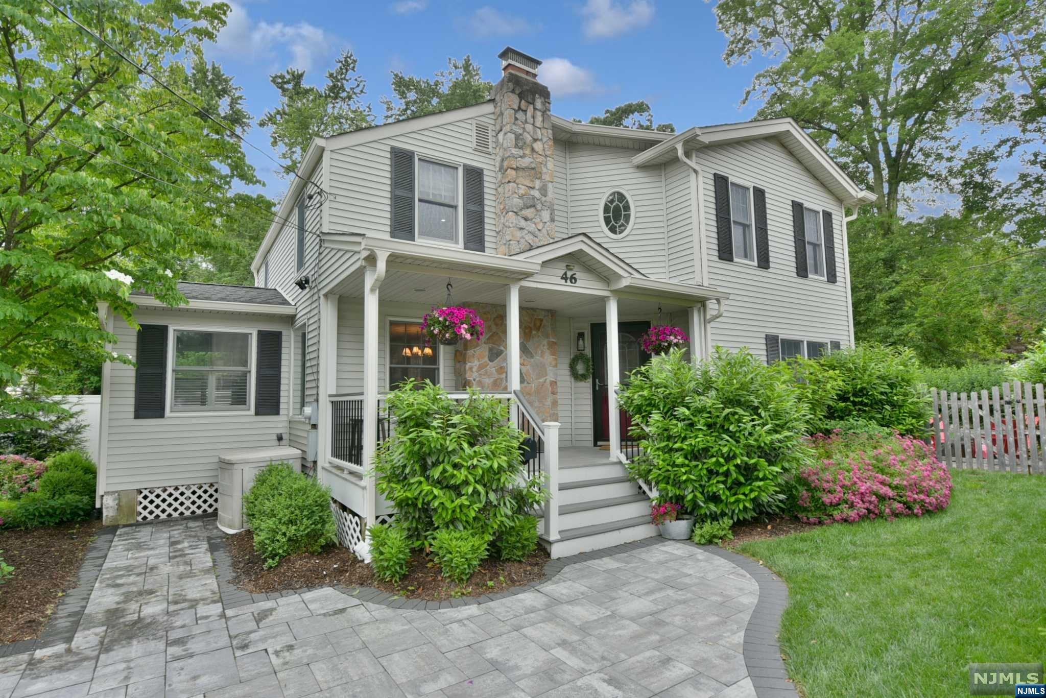 MLS Number 24018841 - 3 bed,2 bath, Residential Property for $695,000 ...