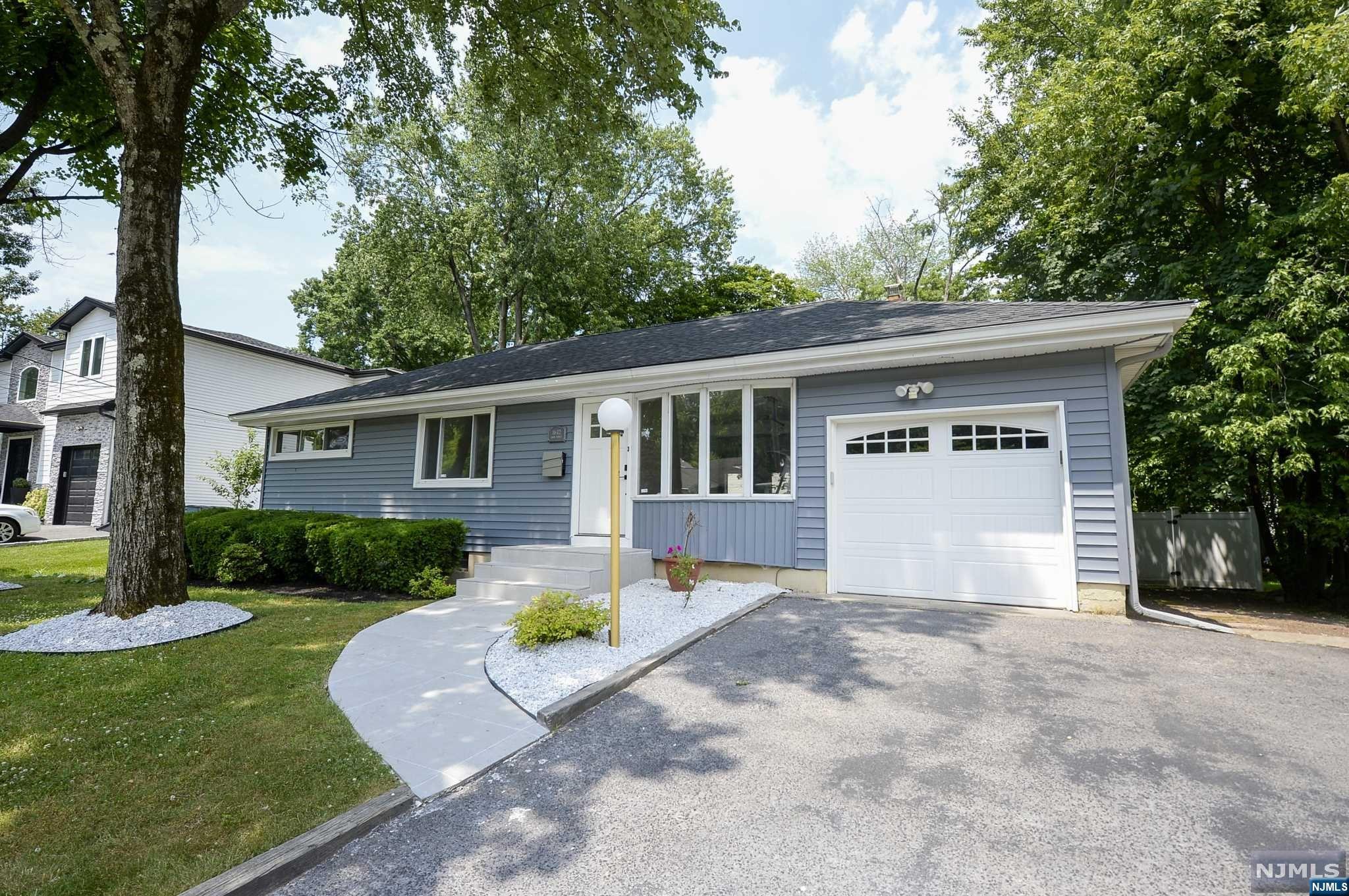 MLS Number 24019788 - 3 bed,2 bath, Residential Property for $779,000 ...