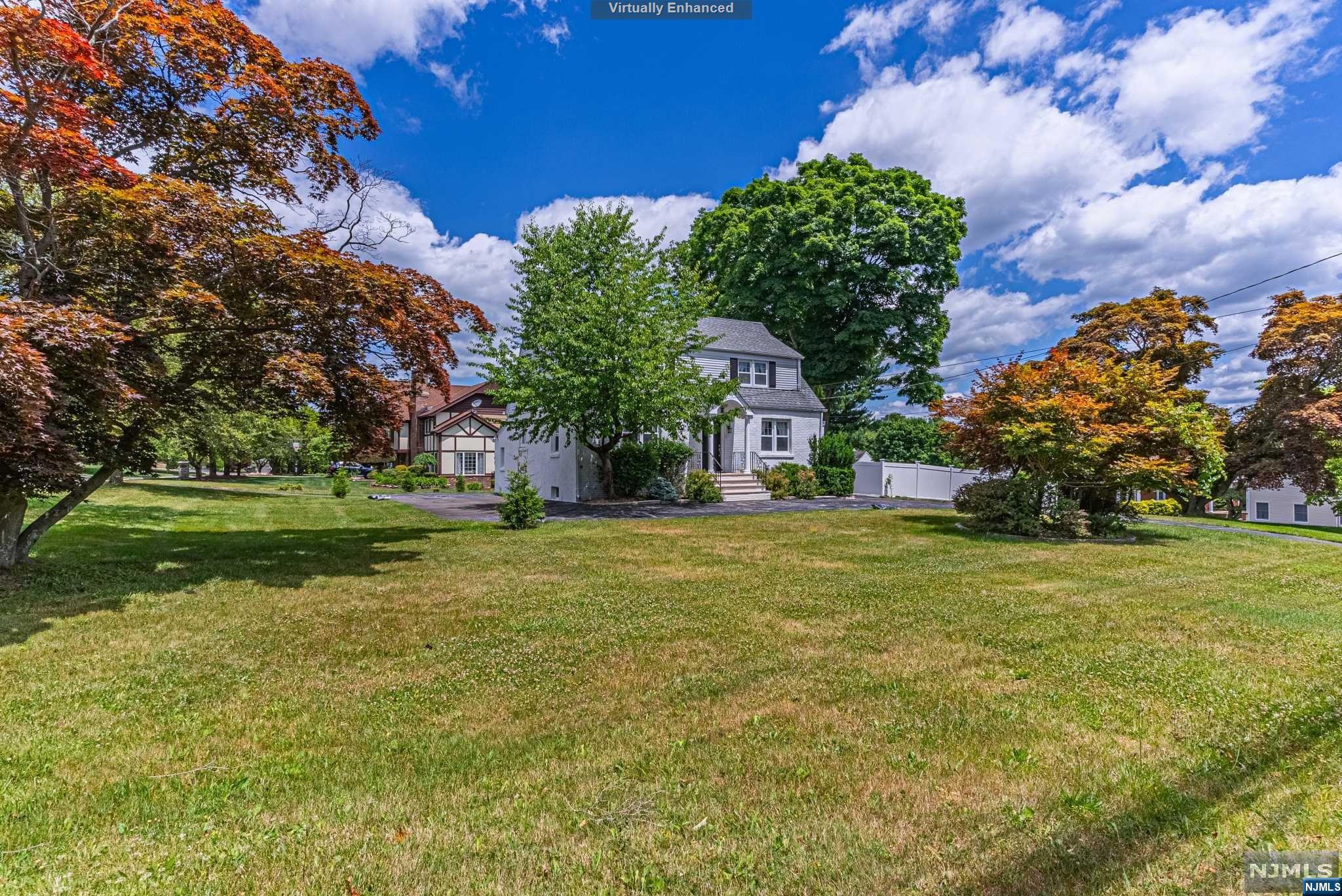 MLS Number 24020825 - 4 bed,1 bath, Residential Property for $689,900 ...