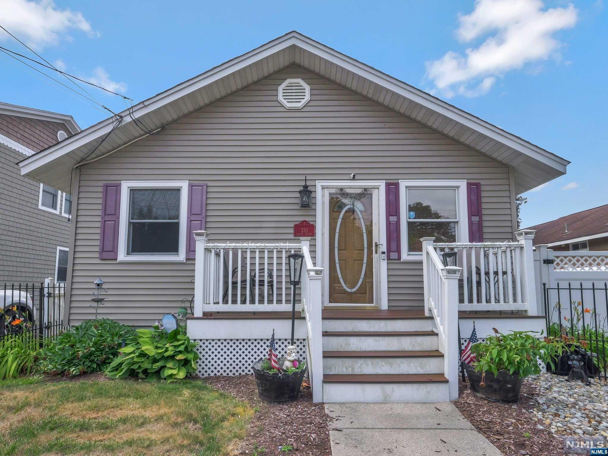 MLS Number 24022260 - 2 bed,1 bath, Residential Property for $399,000 ...