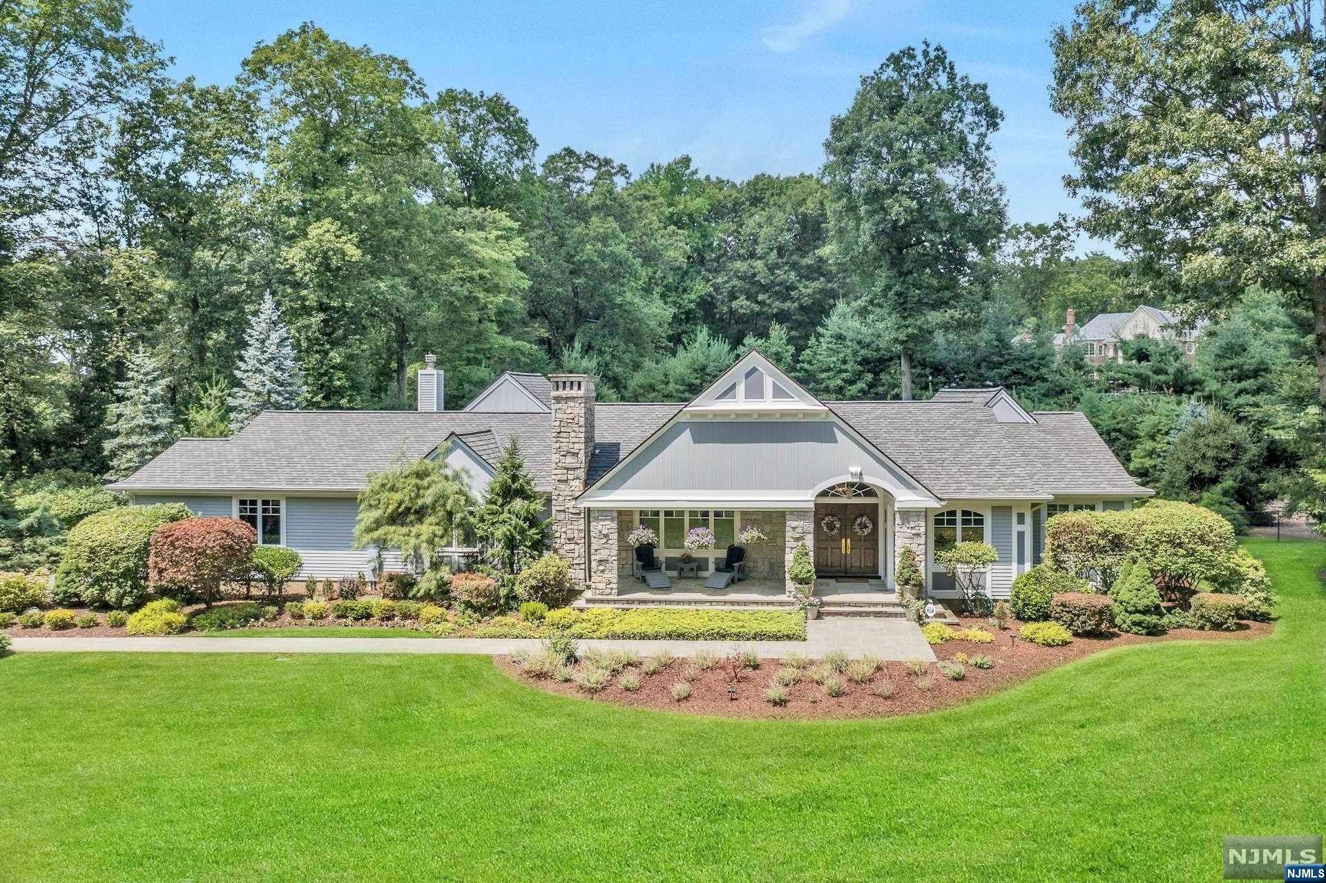 MLS Number 24022567 - 3 bed,3 bath, Residential Property for $1,795,888 ...