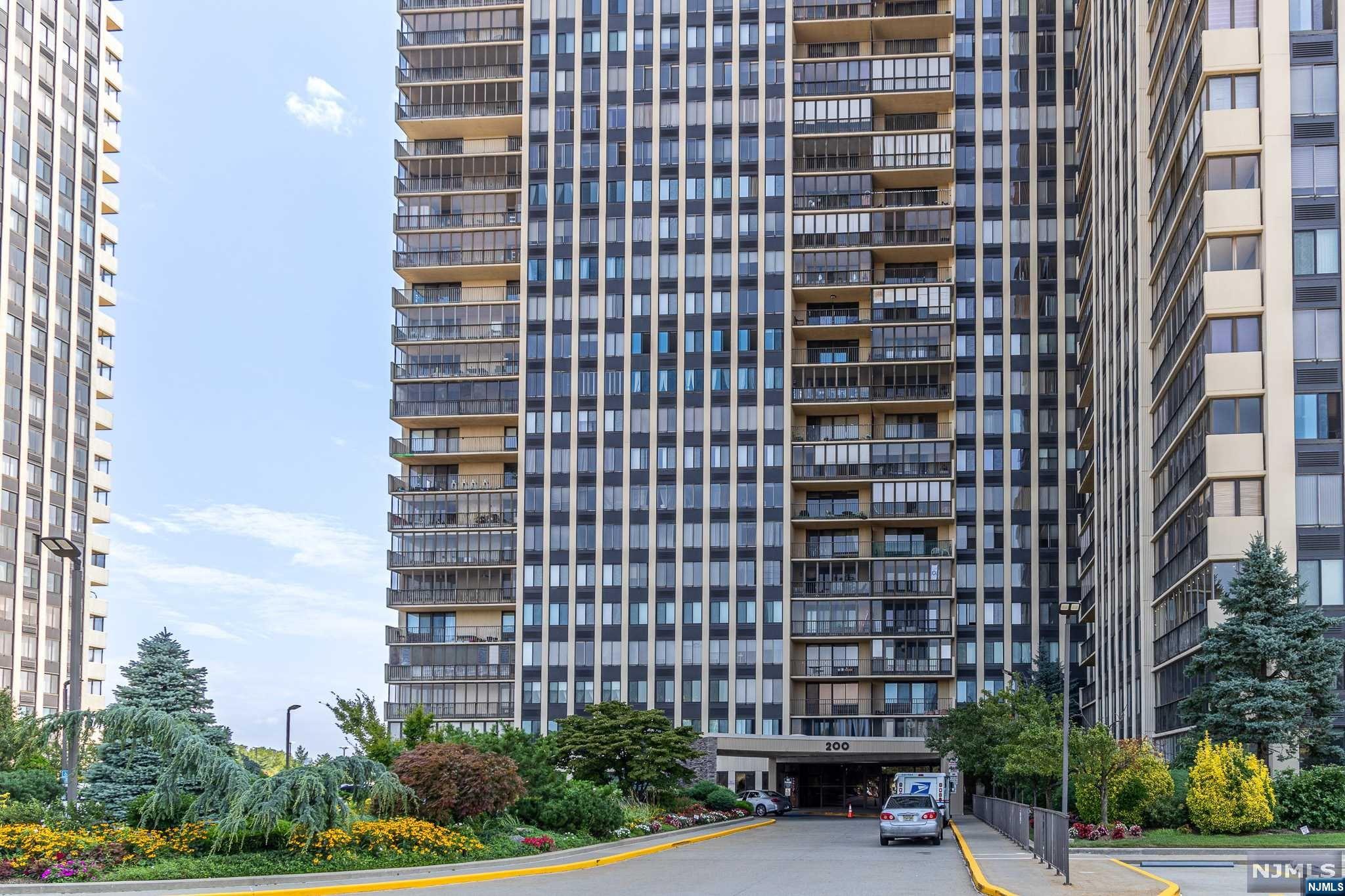 MLS Number 24022975 - 1 bed,1 bath, Condo/Coop/Townhouse Property for ...