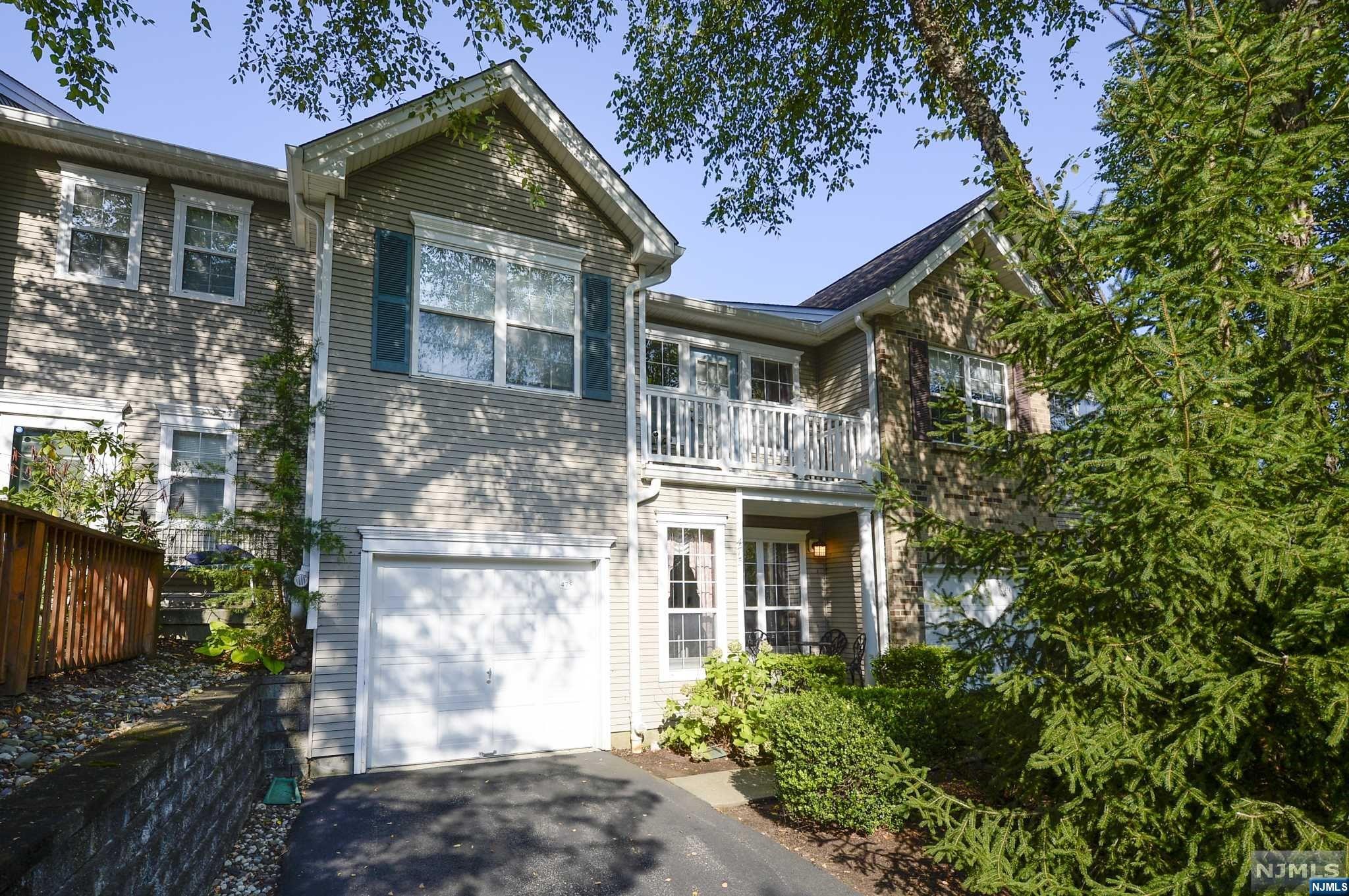 MLS Number 24026483 - 3 bed,2 bath, Condo/Coop/Townhouse Property for ...