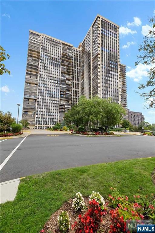 MLS Number 24027050 - 2 bed,2 bath, Condo/Coop/Townhouse Property for ...