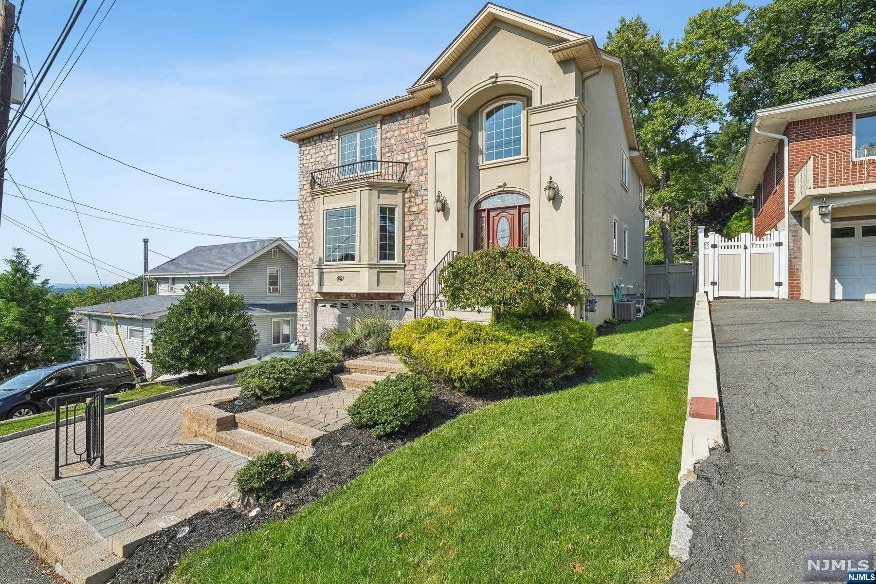 MLS Number 24028643 - 5 bed,4 bath, Residential Property for $1,298,000 ...