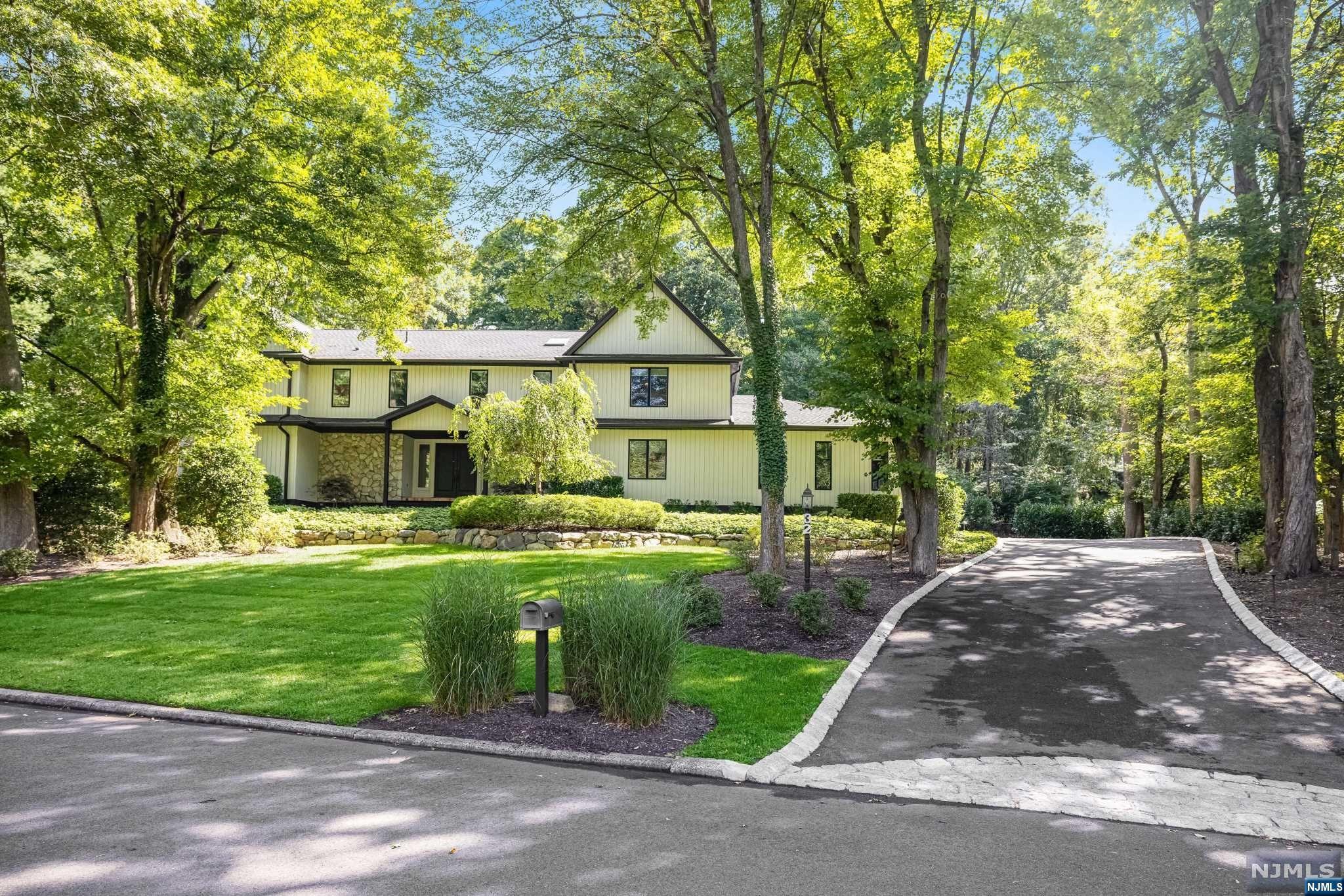 MLS Number 24029534 - 6 bed,5 bath, Residential Property for $2,099,000 ...