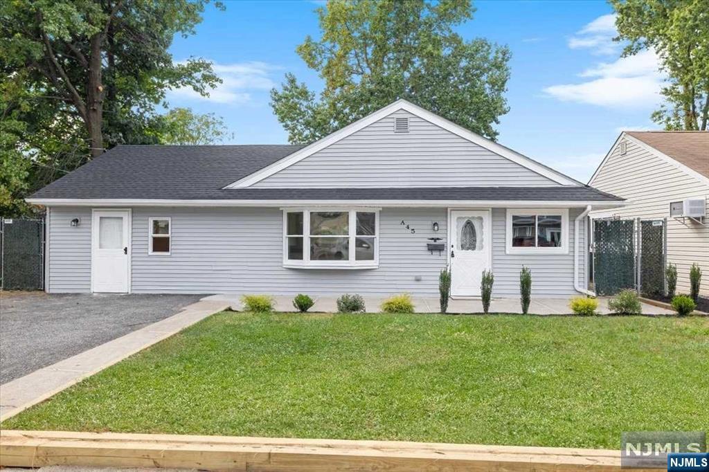 MLS Number 24030393 - 3 bed,1 bath, Residential Property for $499,900 ...