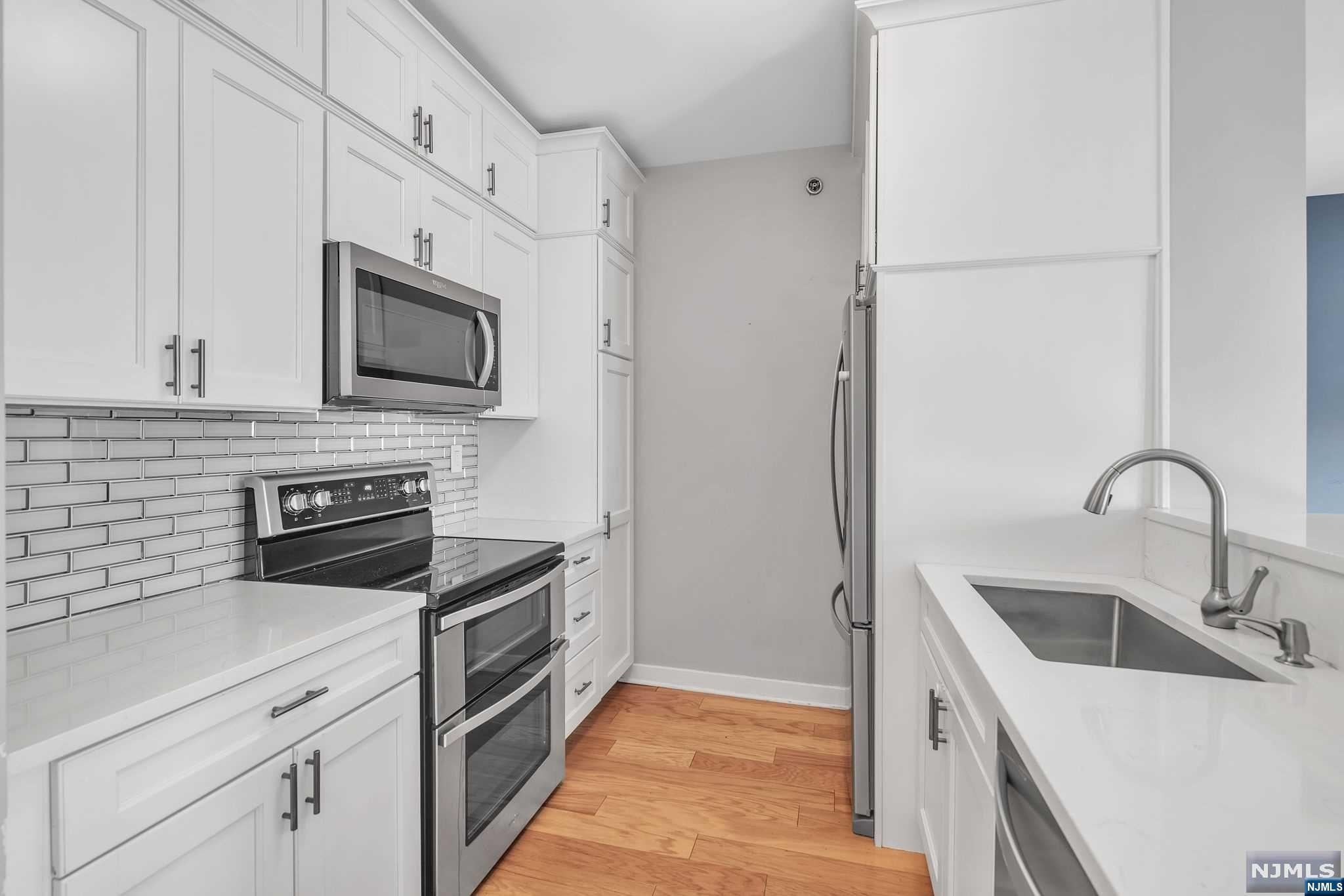 24 Ave At Port Imperial 419 West New York NJ 07093 | Leased