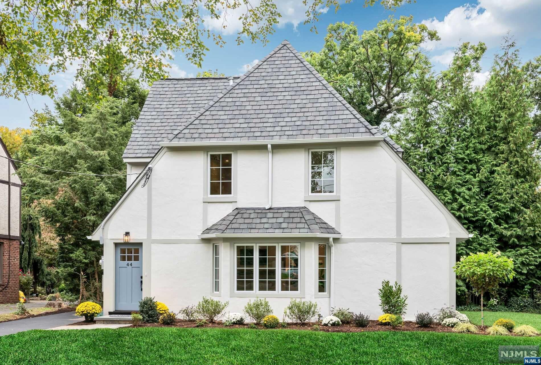 MLS Number 24031184 - 4 bed,3 bath, Residential Property for $1,099,000 ...