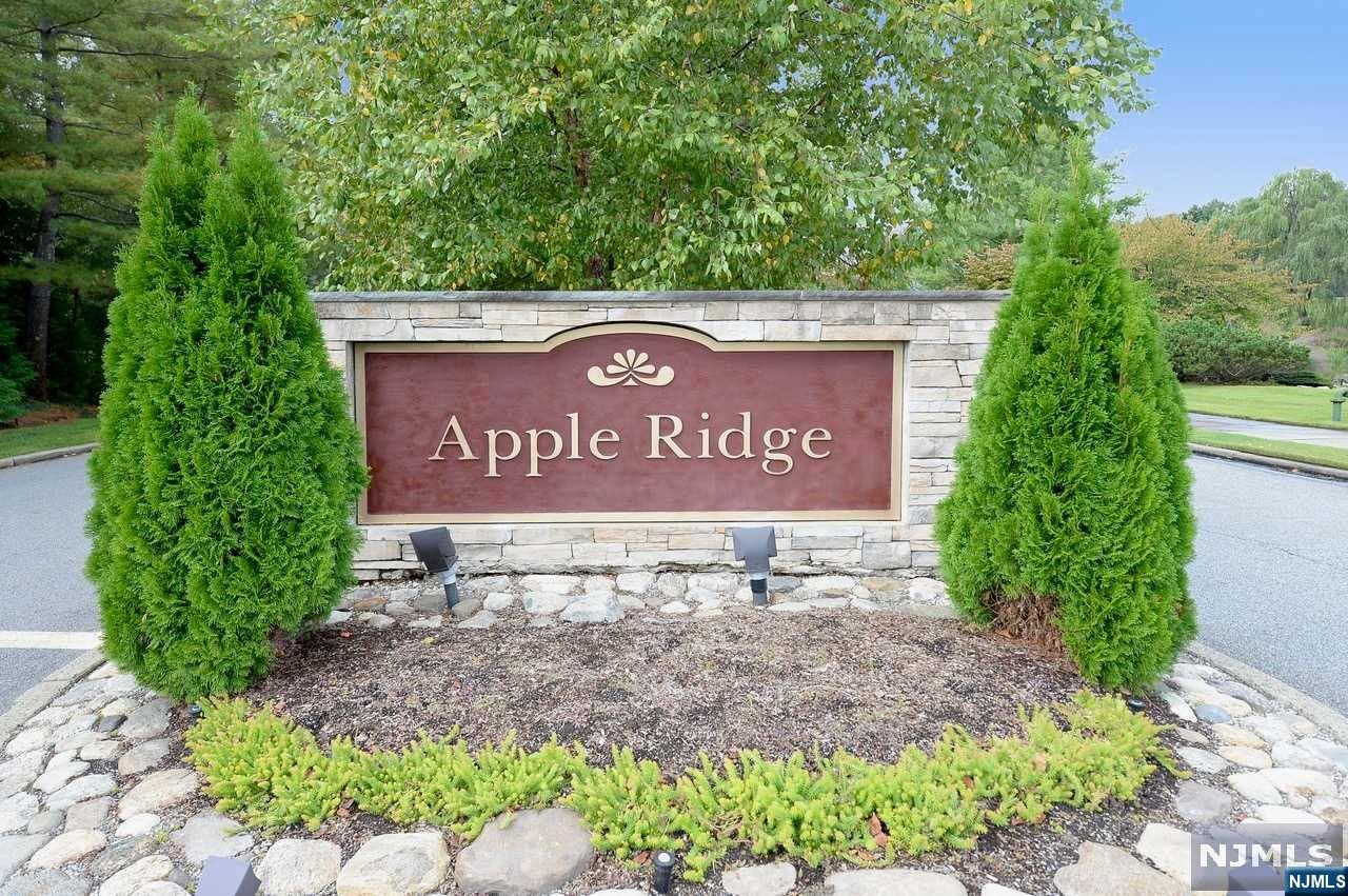 MLS Number 24032019 - 4 bed,2 bath, Condo/Coop/Townhouse Property for ...