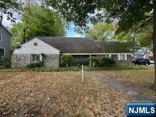 MLS Number 24032177 - 5 bed,3 bath, Residential Property for $529,000 ...
