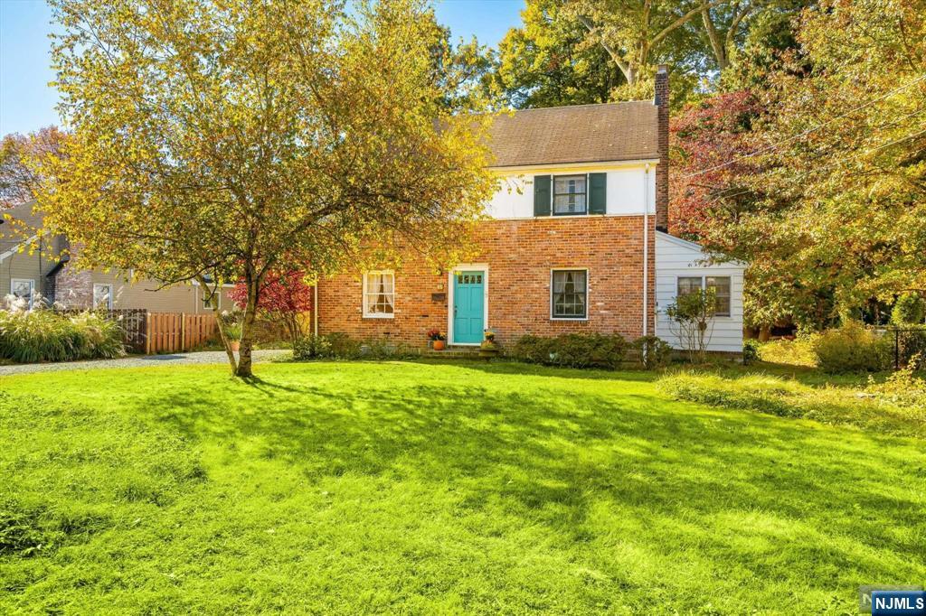 MLS Number 24034273 - 4 bed,2 bath, Residential Property for $679,000 ...