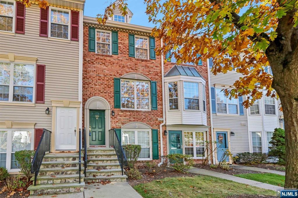 MLS Number 24034495 - 2 bed,2 bath, Condo/Coop/Townhouse Property for ...