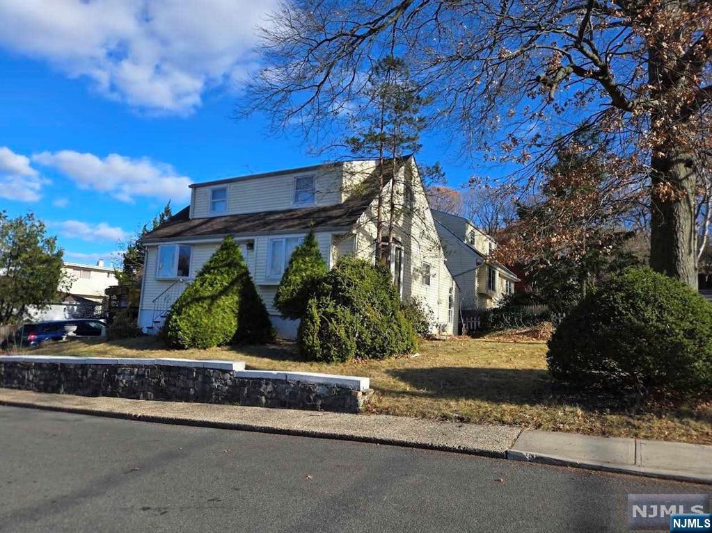 MLS Number 24038568 - 4 bed,1 bath, Residential Property for $569,000 ...