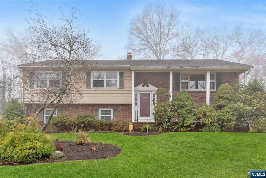 MLS Number 24038824 - 5 bed,3 bath, Residential Property for $799,000 ...