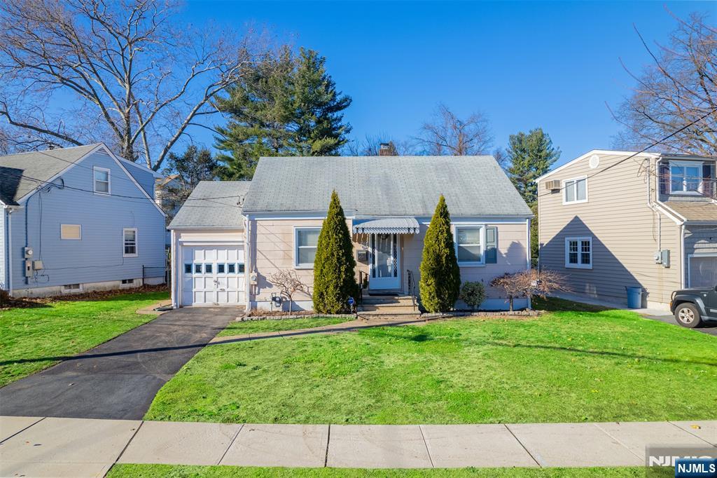 MLS Number 24050399 - 2 bed,1 bath, Residential Property for $475,000 ...