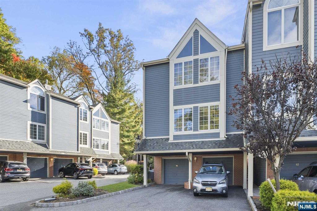 MLS Number 25000926 - 2 bed,3 bath, Condo/Coop/Townhouse Property for ...