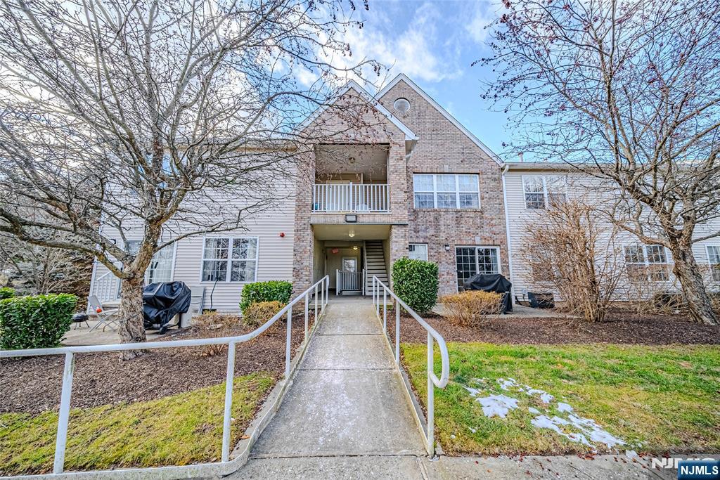 MLS Number 25002001 - 3 bed,2 bath, Condo/Coop/Townhouse Property for ...