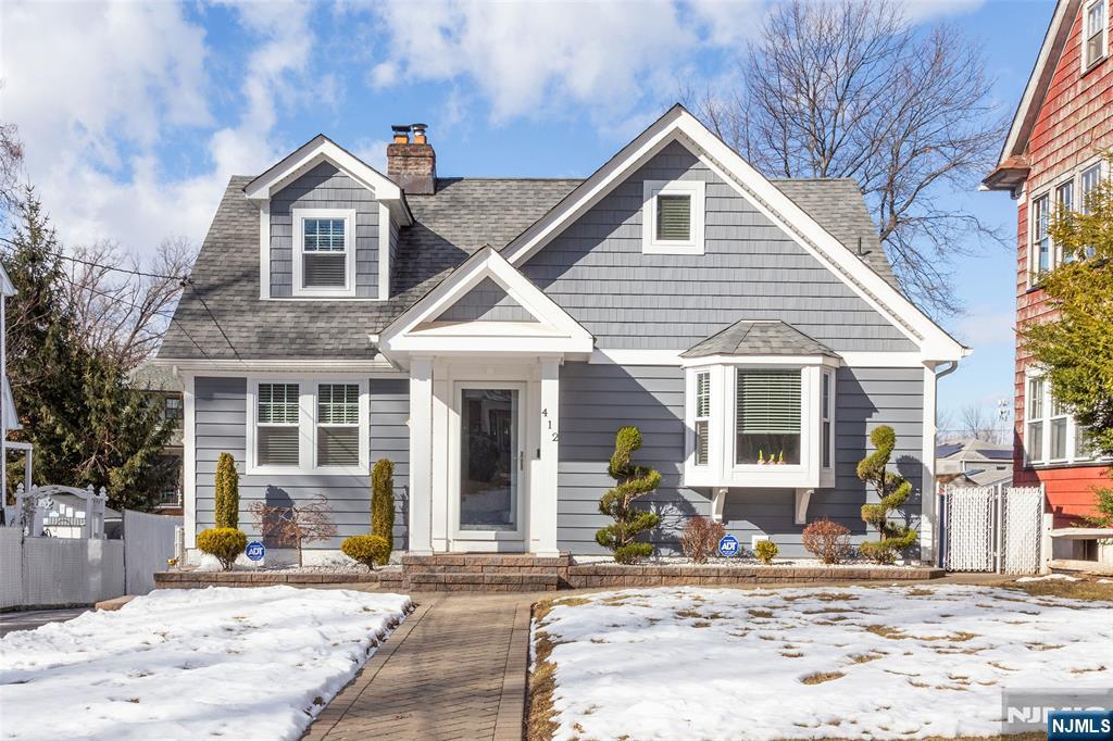 MLS Number 25002817 - 3 bed,2 bath, Residential Property for $729,000 ...