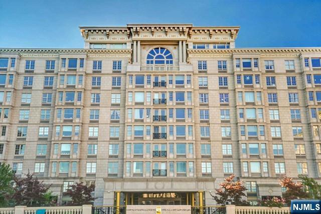 100 Alexander Way 826, Edgewater, New Jersey, Listing ID:25002956