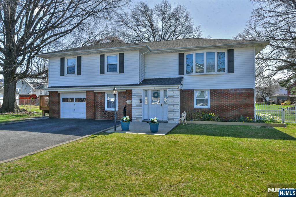 MLS Number 25005260 - 3 bed,2 bath, Residential Property for $778,000 ...