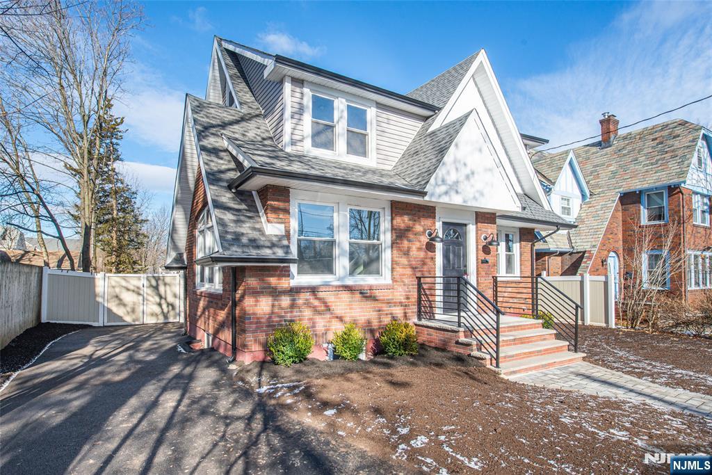 MLS Number 25005745 - 4 bed,2 bath, Residential Property for $799,900 ...