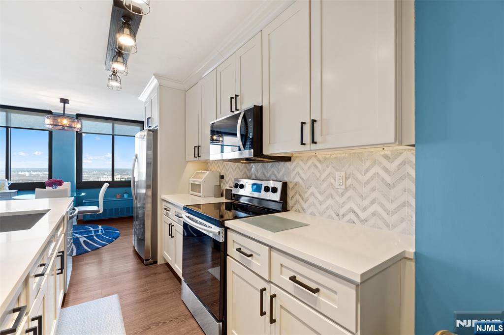 MLS Number 25005790 - 2 bed,2 bath, Condo/Coop/Townhouse Property for ...