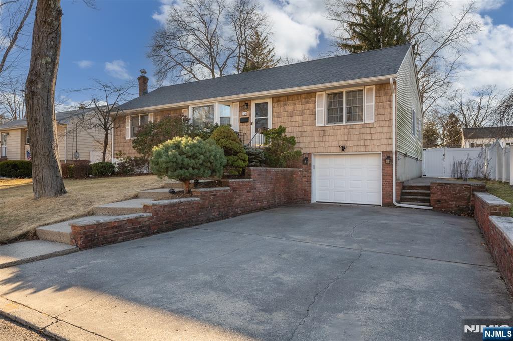 MLS Number 25007482 - 4 bed,2 bath, Residential Property for $749,900 ...