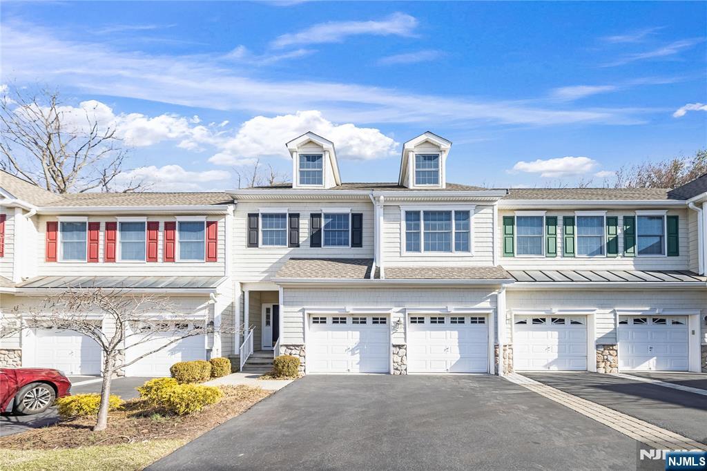 MLS Number 25007955 - 3 bed,2 bath, Condo/Coop/Townhouse Property for ...