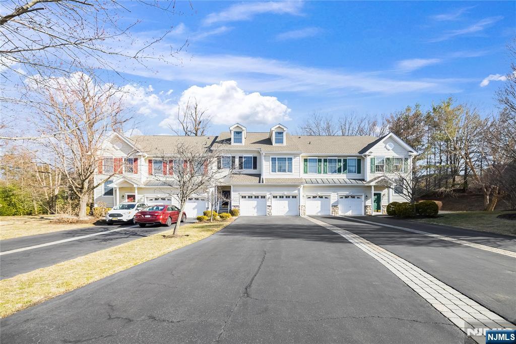 MLS Number 25007955 - 3 bed,2 bath, Condo/Coop/Townhouse Property for ...